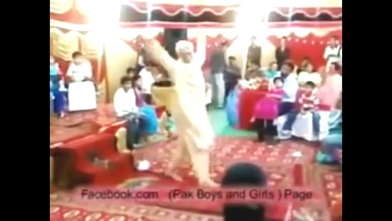 Sexy baba dancing on song - video Dailymotion