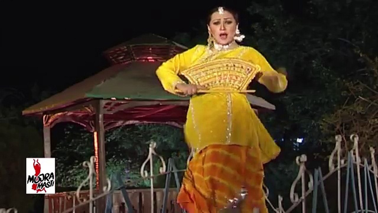 NARGIS MUJRA - GOTE DIYAN PAKIYAN - PAKISTANI MUJRA DANCE - video ...