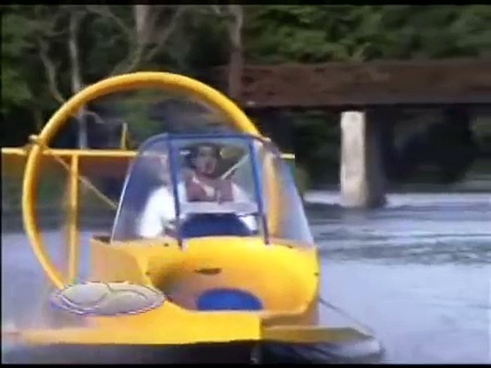 Universal Hovercraft - UH-18SPW Hoverwing™ Flying Ground Effect ...