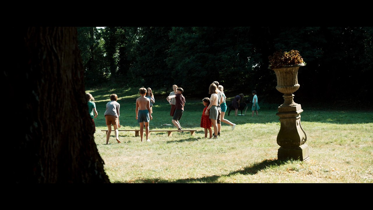 Fanny's Journey / Le Voyage de Fanny (2016) - Trailer (French) - Vidéo ...