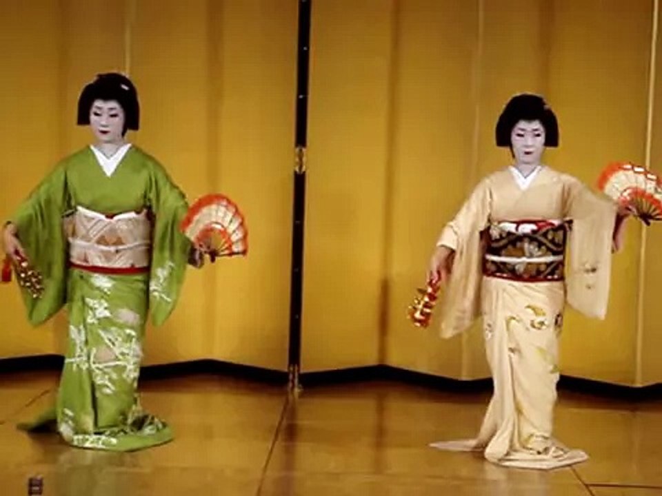 Beautiful traditional Japanese Dance: Kabuki Dance - video Dailymotion