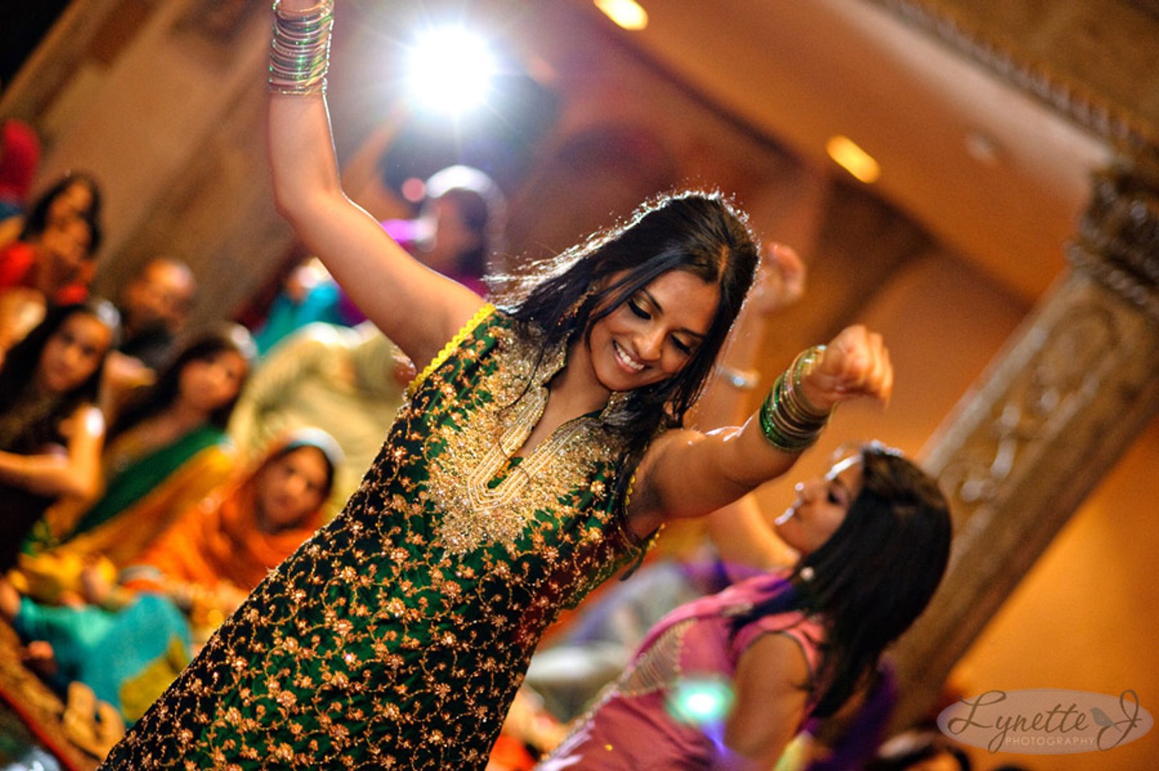 2013 In Pakistan Mehndi Dance