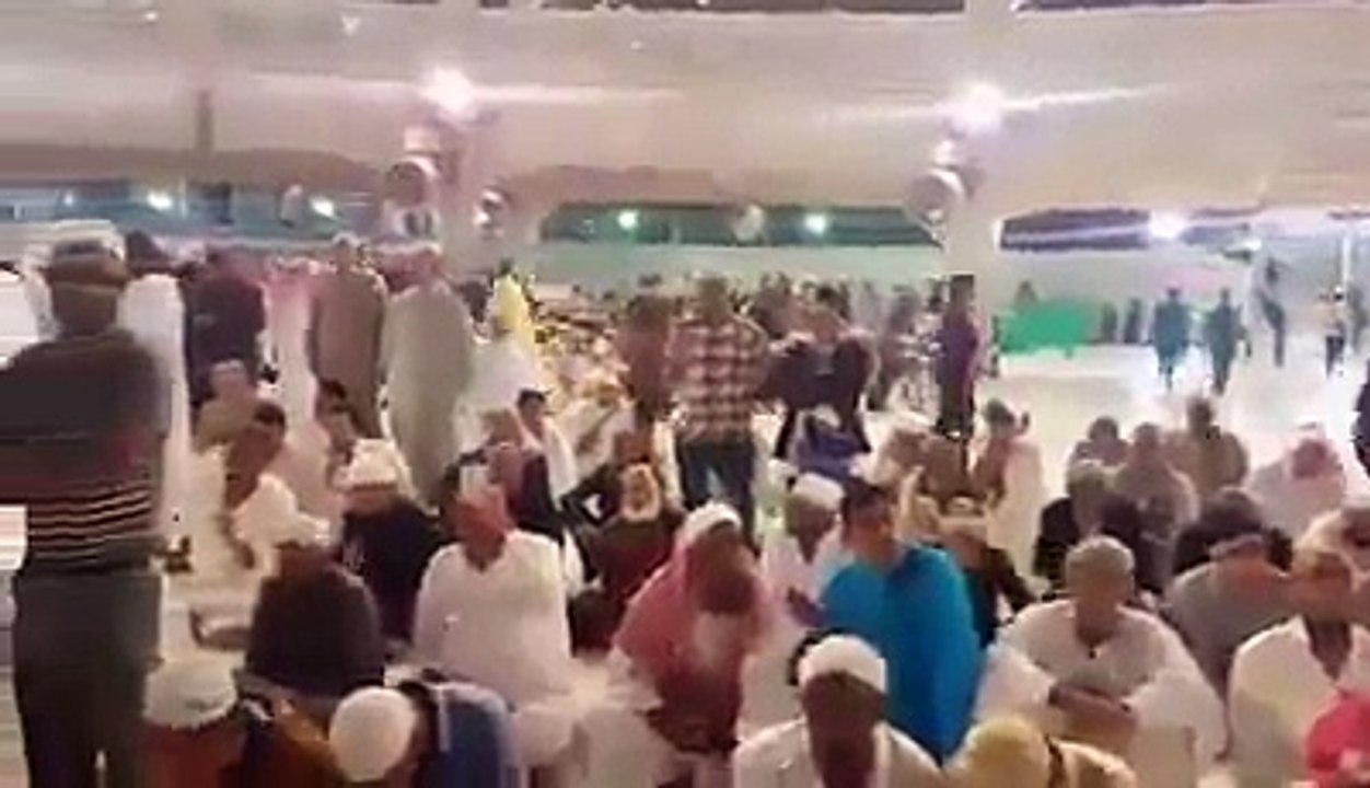 Azan For Namaz in Maka Mukrma Beautiful Moments - Islamic Videos ...