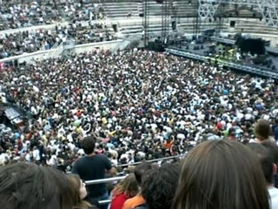 DAFT PUNK PREMIERE PARTIE CASSIUS ARENES DE NIMES 26 06 2007 - Vidéo ...