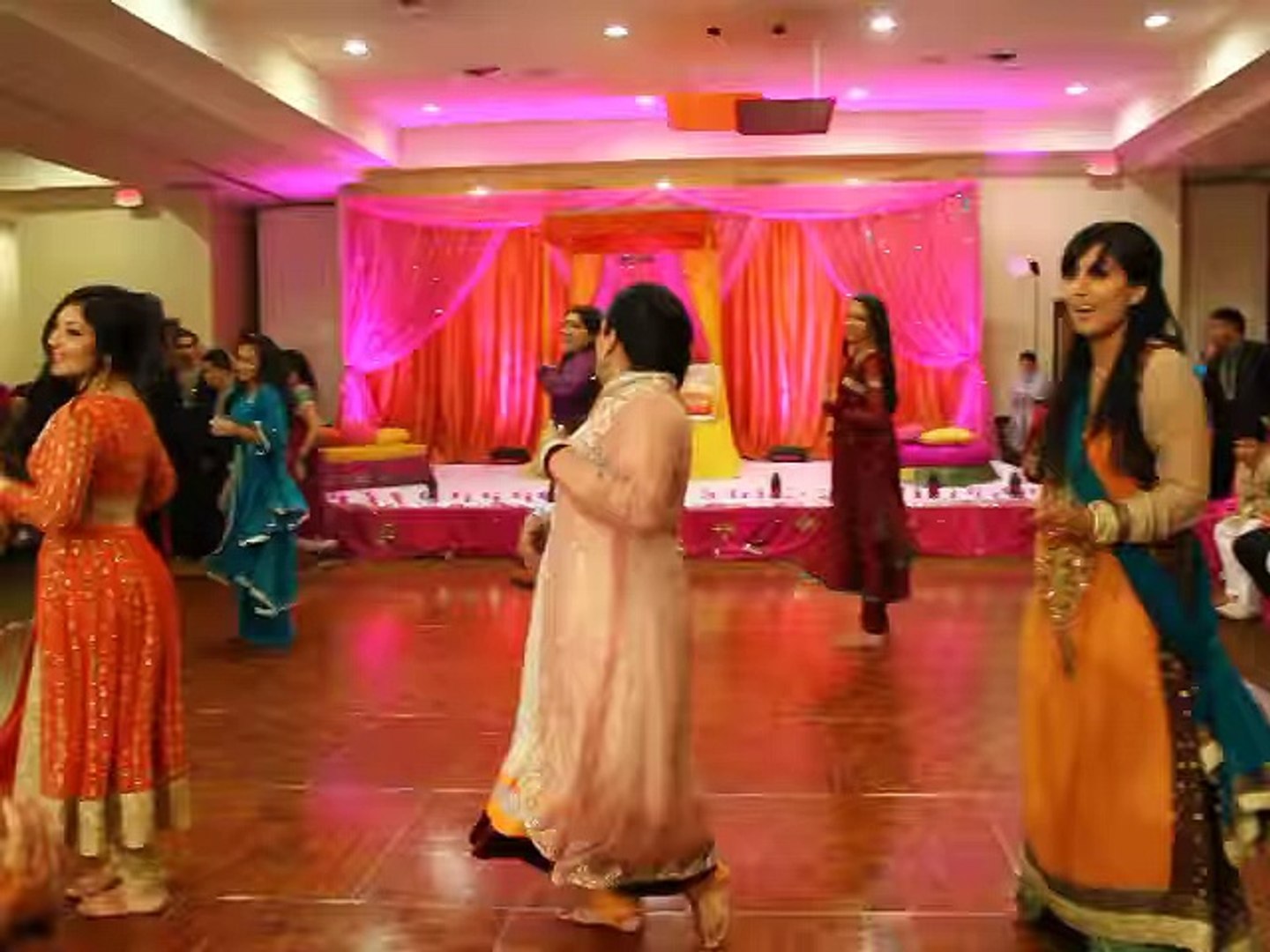 Male Pakistani Wedding Dance