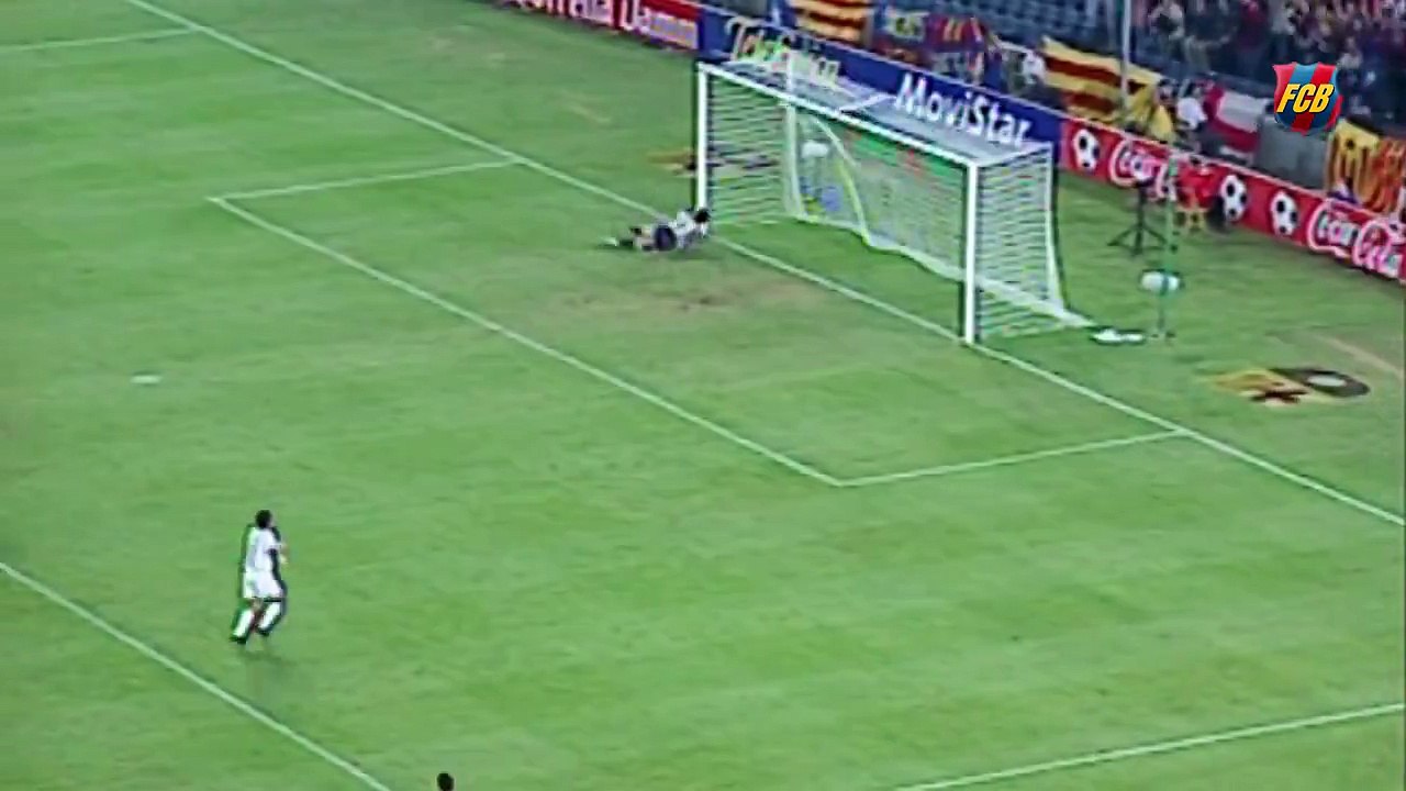 Ronaldinho first goal for Barcelona was AMAZING - video Dailymotion