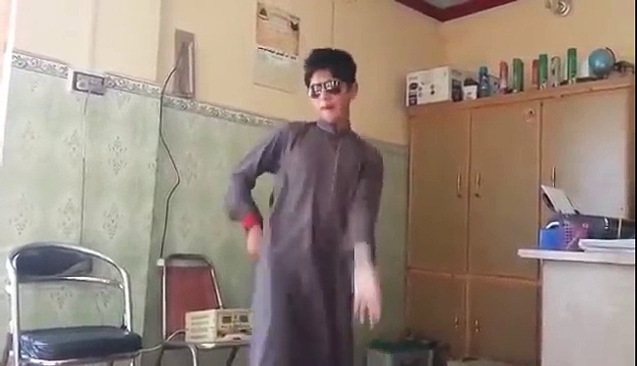 Cute Pathan Boy Dance - video Dailymotion