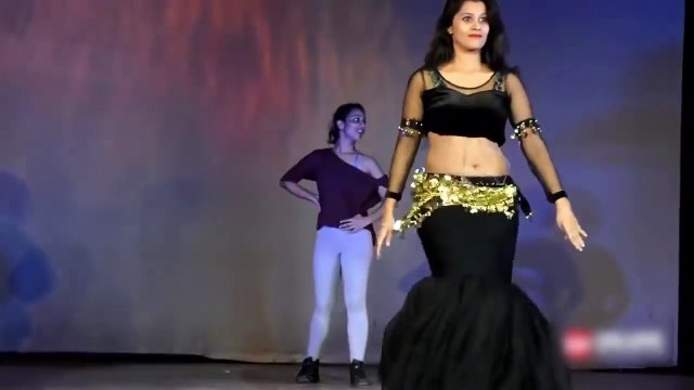 Hot Girl Arabic Belly Dance Too Hot To Hold Hot Arabic Dance Belly Dance Moves Arabic