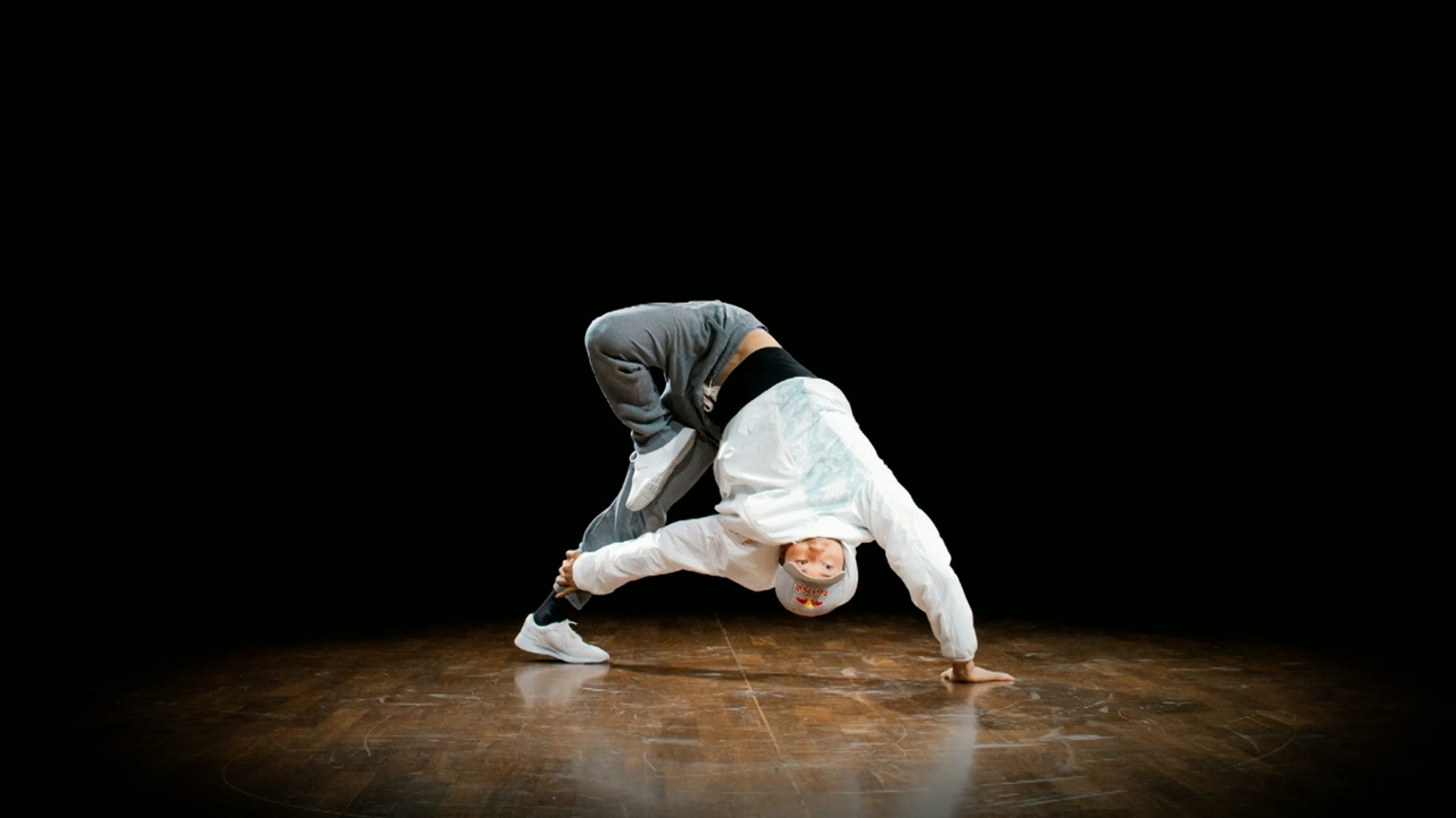 Wing Red Bull Bboy 1 Bc