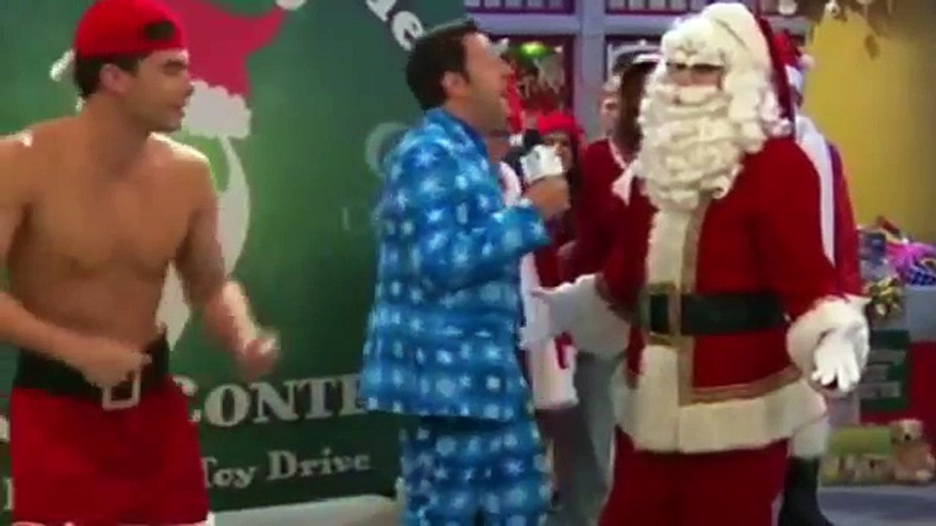Liv And Maddie Christmas Dove Cameron