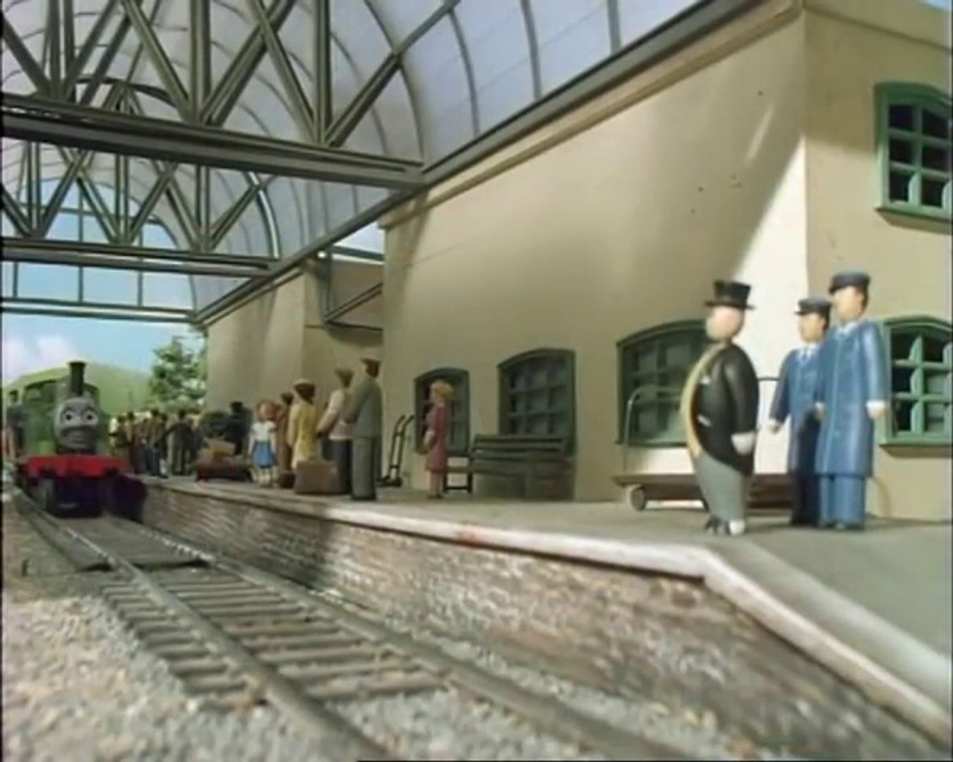 Thomas The Tank Engine Oliver Owns Up