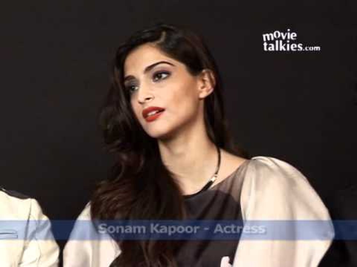 Sonam Kapoor Hot In Players Song