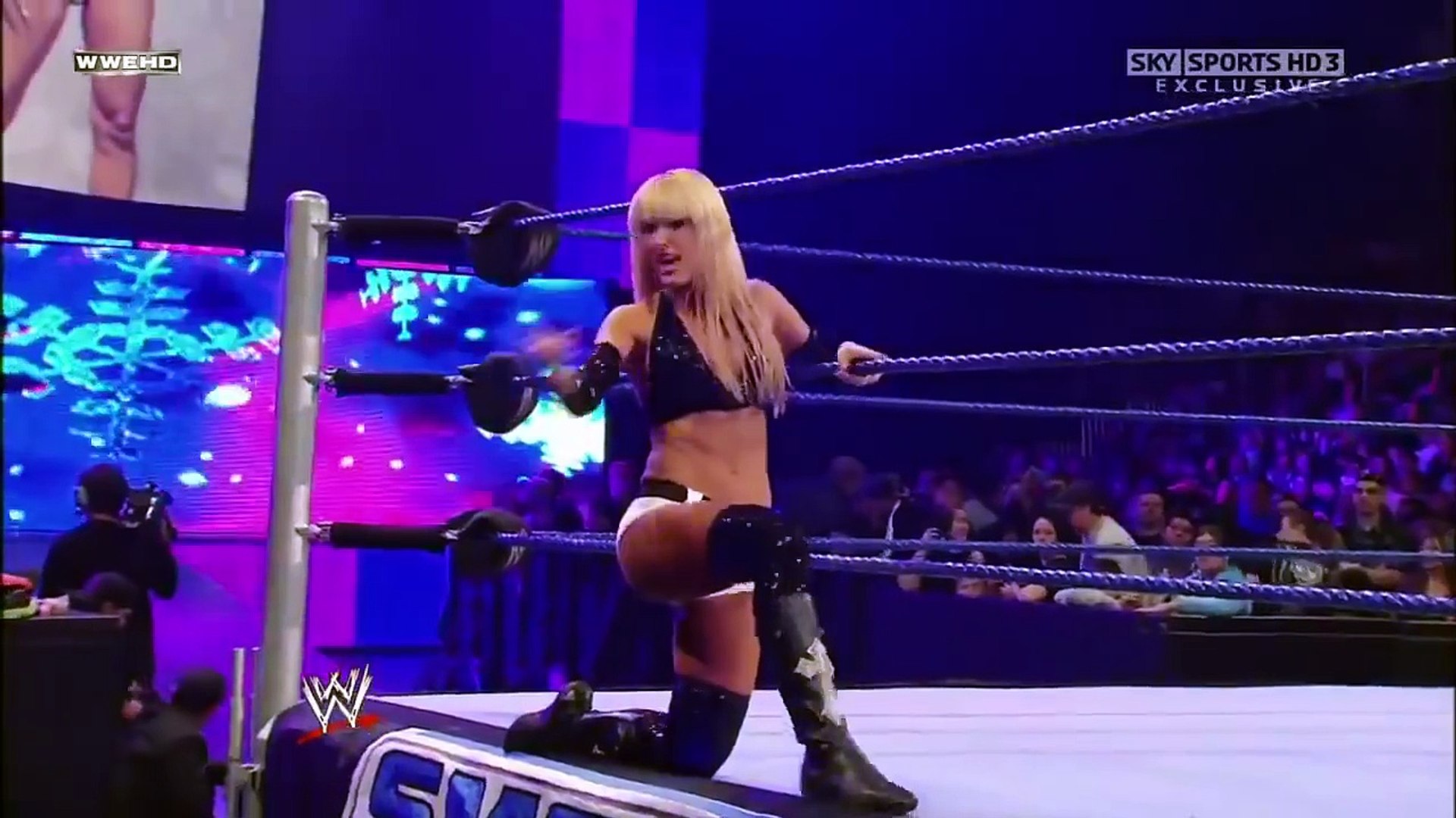 Michelle Mccool Wallpaper