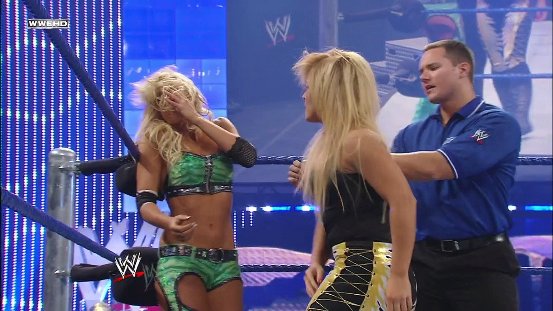 Kelly Kelly Vs Natalya