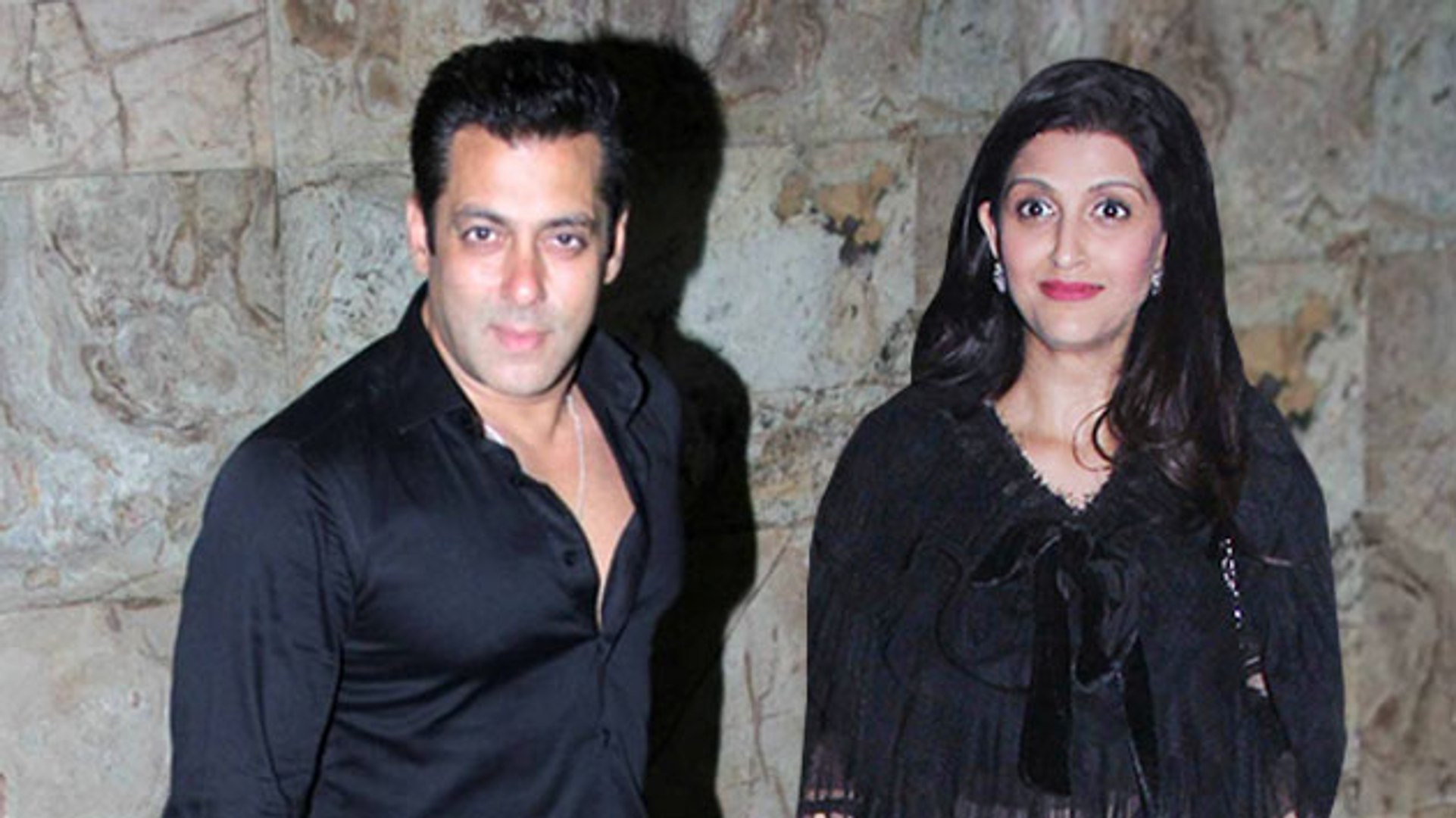 Akanksha Malhotra Garv