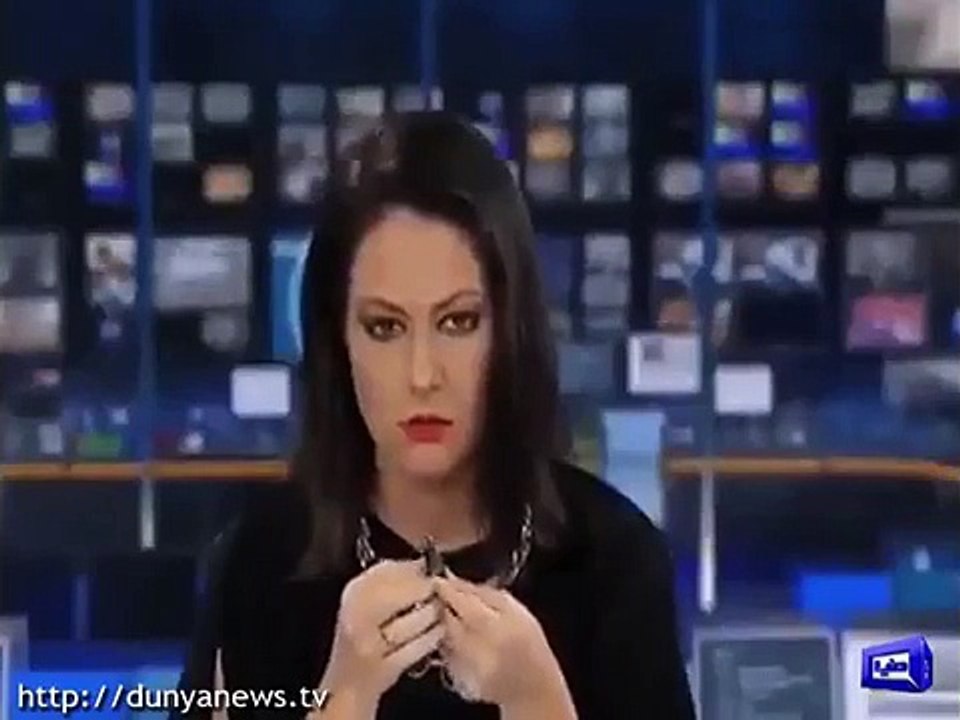 News Anchor Shocked After Realizing She Was Live - video Dailymotion