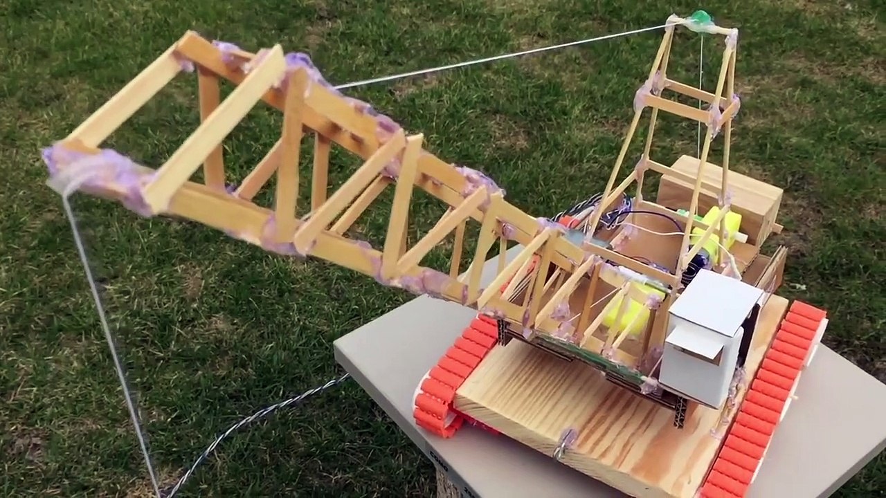 How to Make an Electric Crane with Remote Control out of Popsicle ...