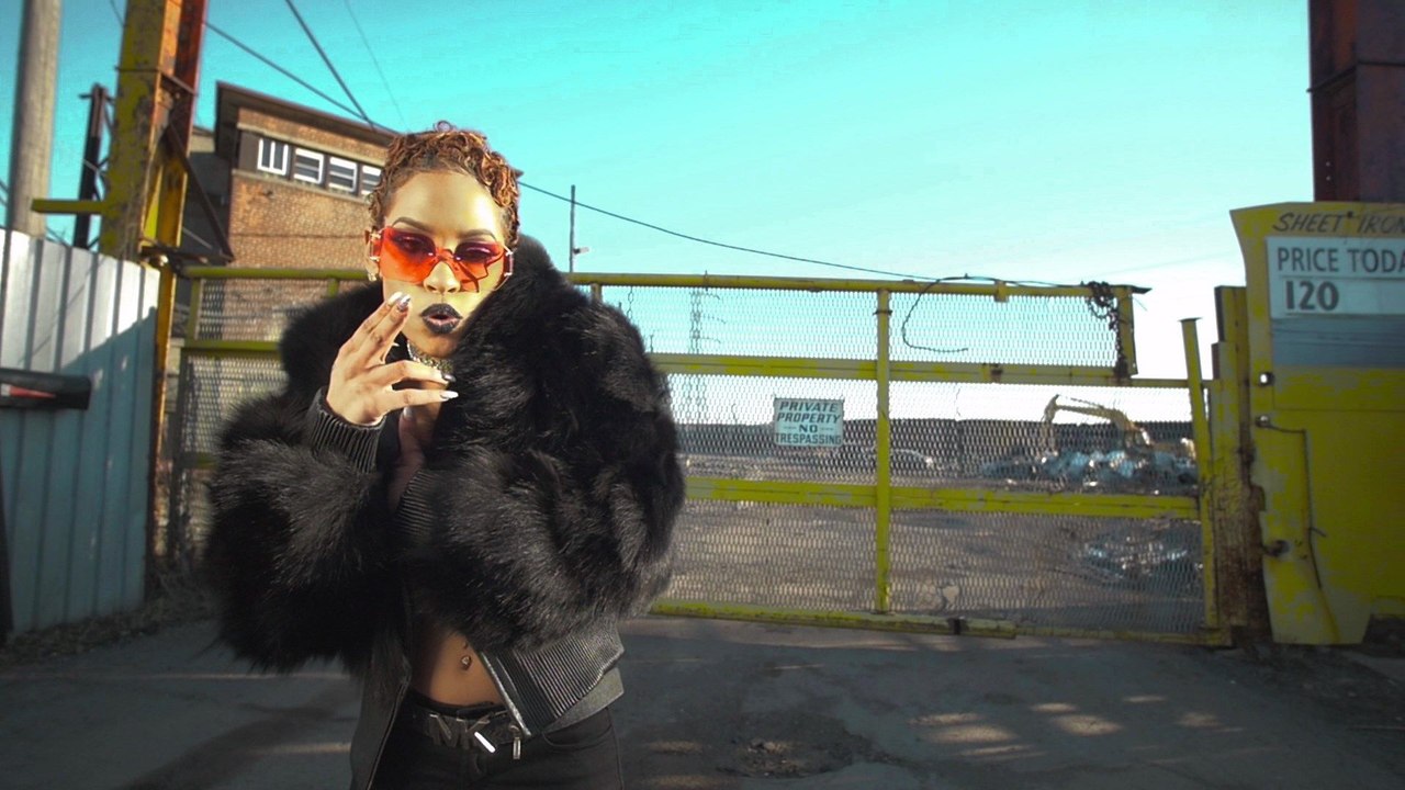 Neisha Neshae - White Sticks - video Dailymotion