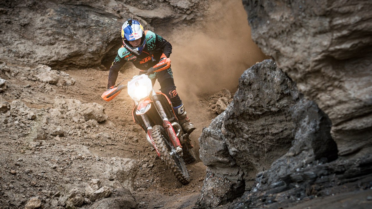 Wet and Rugged Hard Enduro Racing in Brazil: Offroad Day 1 | Minas ...