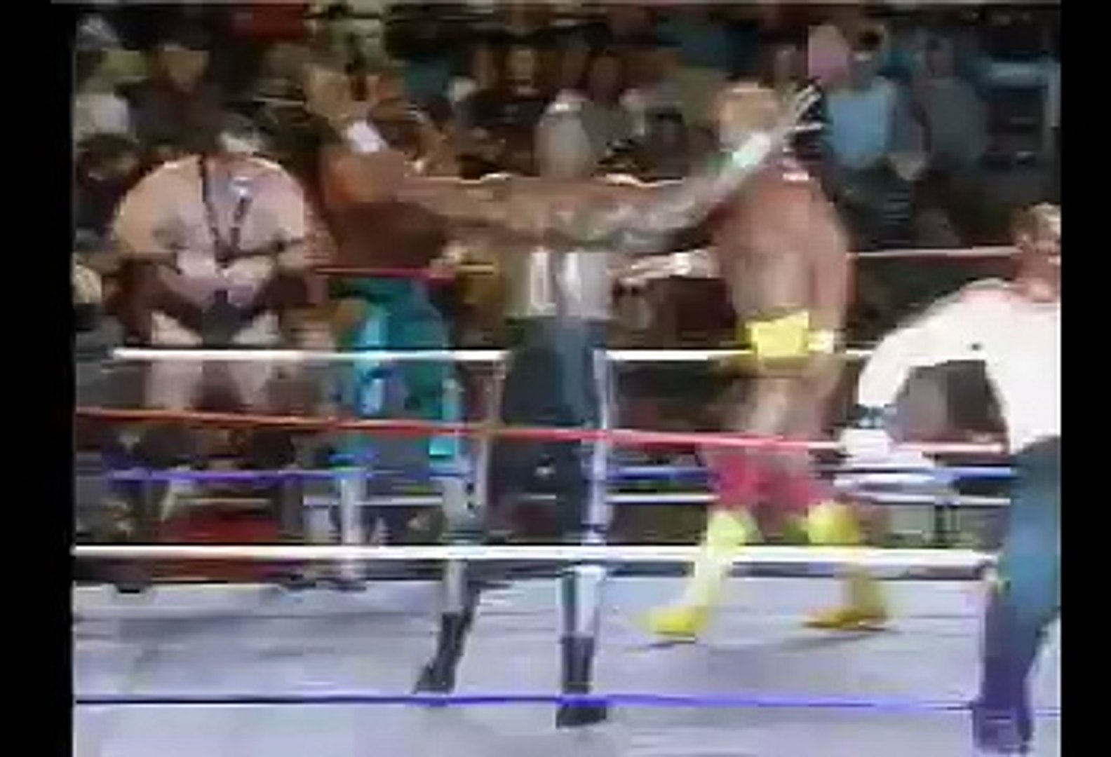 Zeus Contra Hulk Hogan