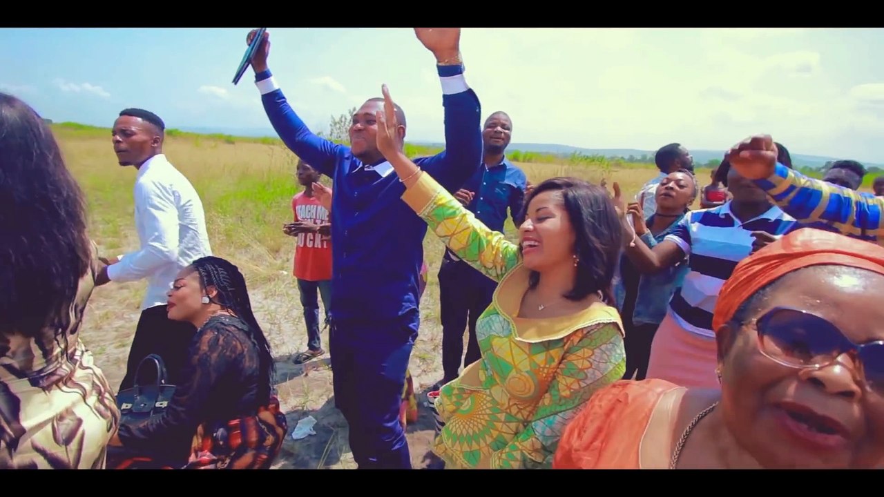 MOISE MBIYE - TANGO NAYE (CLIP OFFICIEL) - Vidéo Dailymotion
