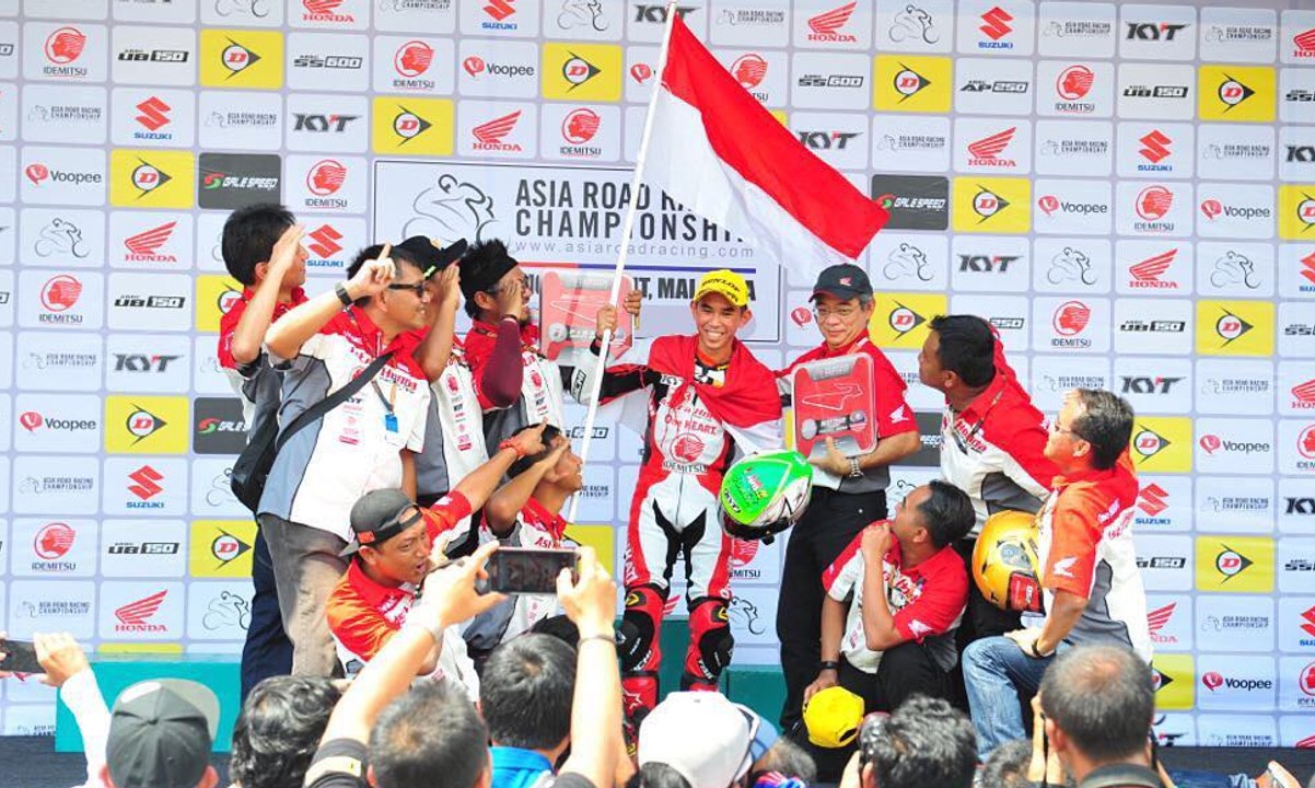 Bangga! Pebalap Indonesia Gerry Salim Dominasi ARRC 2017 - Video Dailymotion