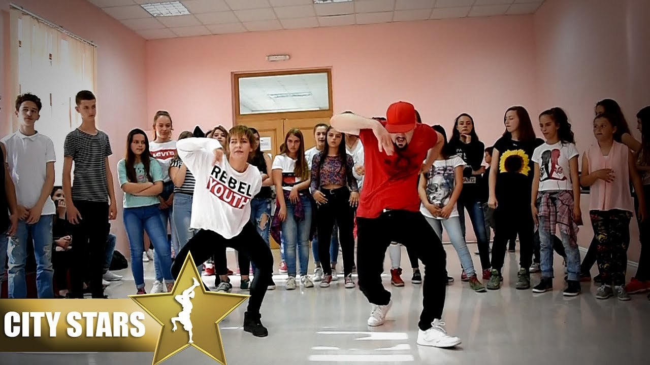 ZUNA feat. AZET & NOIZY - NUMMER 1 (CITY STARS DANCE) - video Dailymotion