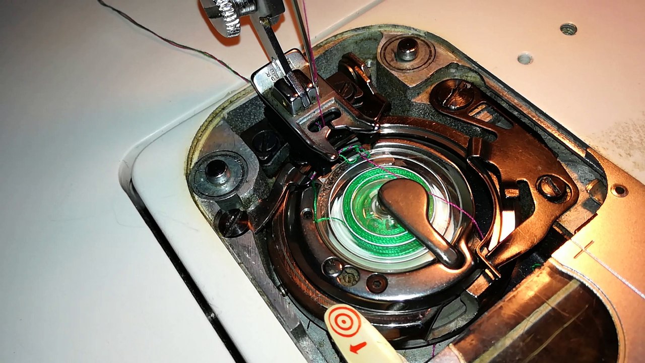 Singer 760 bourrage cannette - Vidéo Dailymotion