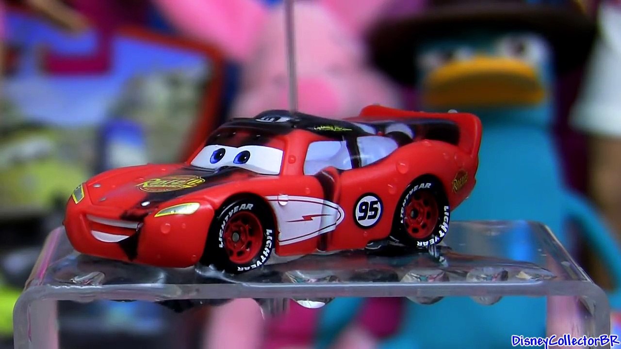Color Changers cars Lightning Mcqueen Change Color From Black to Red ...
