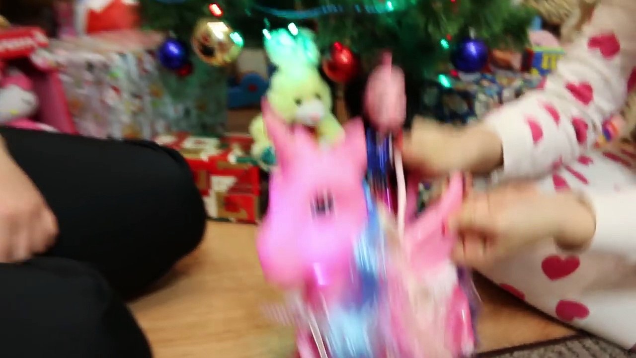 Bad Santa Attacks Freak Family Annabelle Victoria Daddy Toy Freaks ...