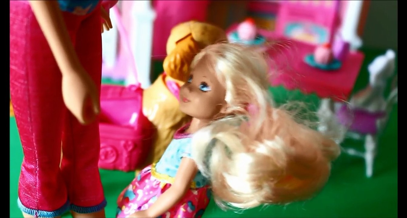 SNOW WHITE vs ELSA: Princess Rap Battle (Whitney Avalon ft. Katja ...