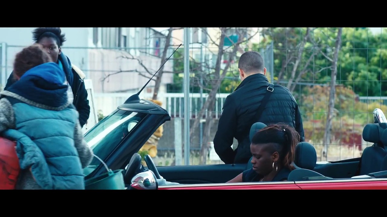 Divines (2016) Complet VF (1080p_25fps_H264-128kbit_AAC) - Vidéo ...