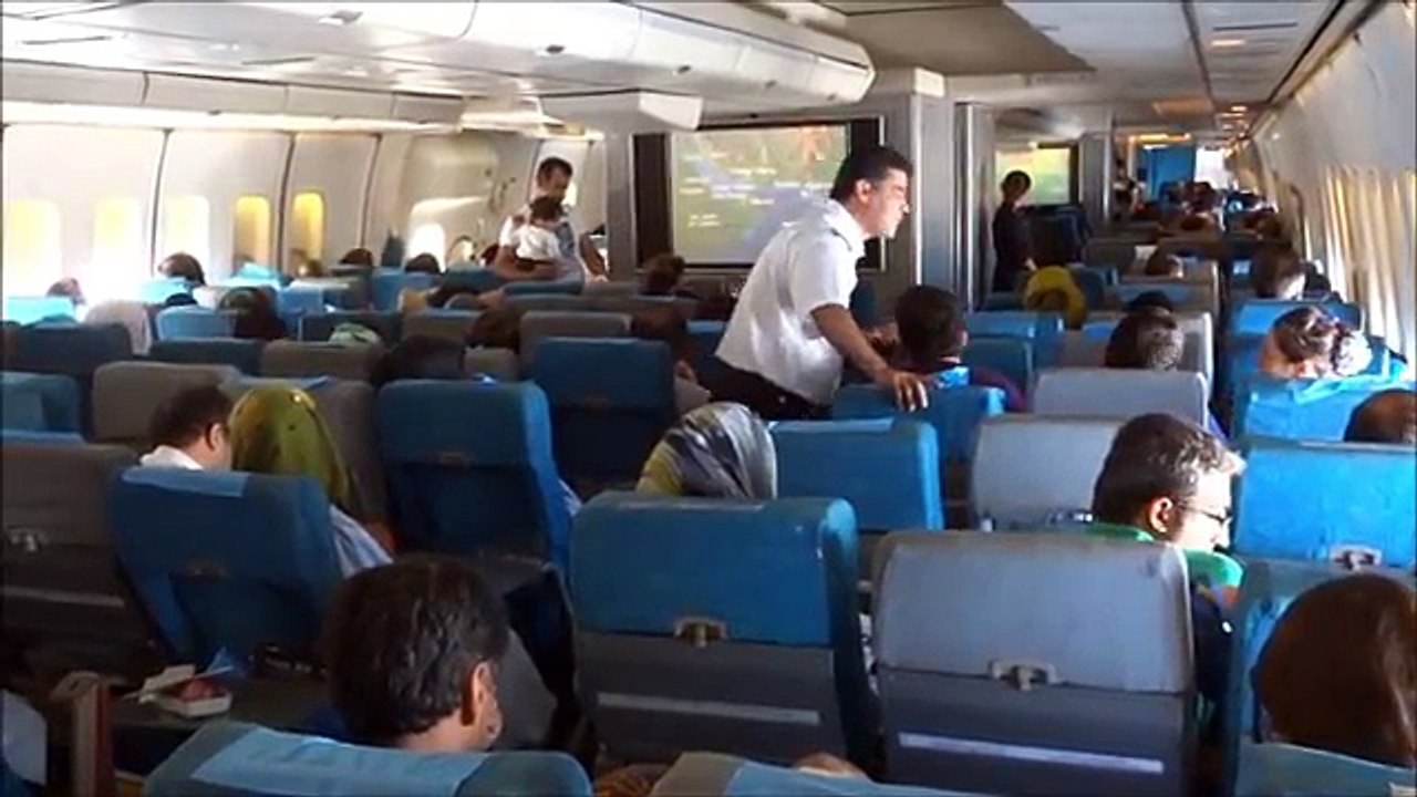 Iran Air Boeing 747-100 (WORLDS LAST): Cockpit-landing, all cabins ...