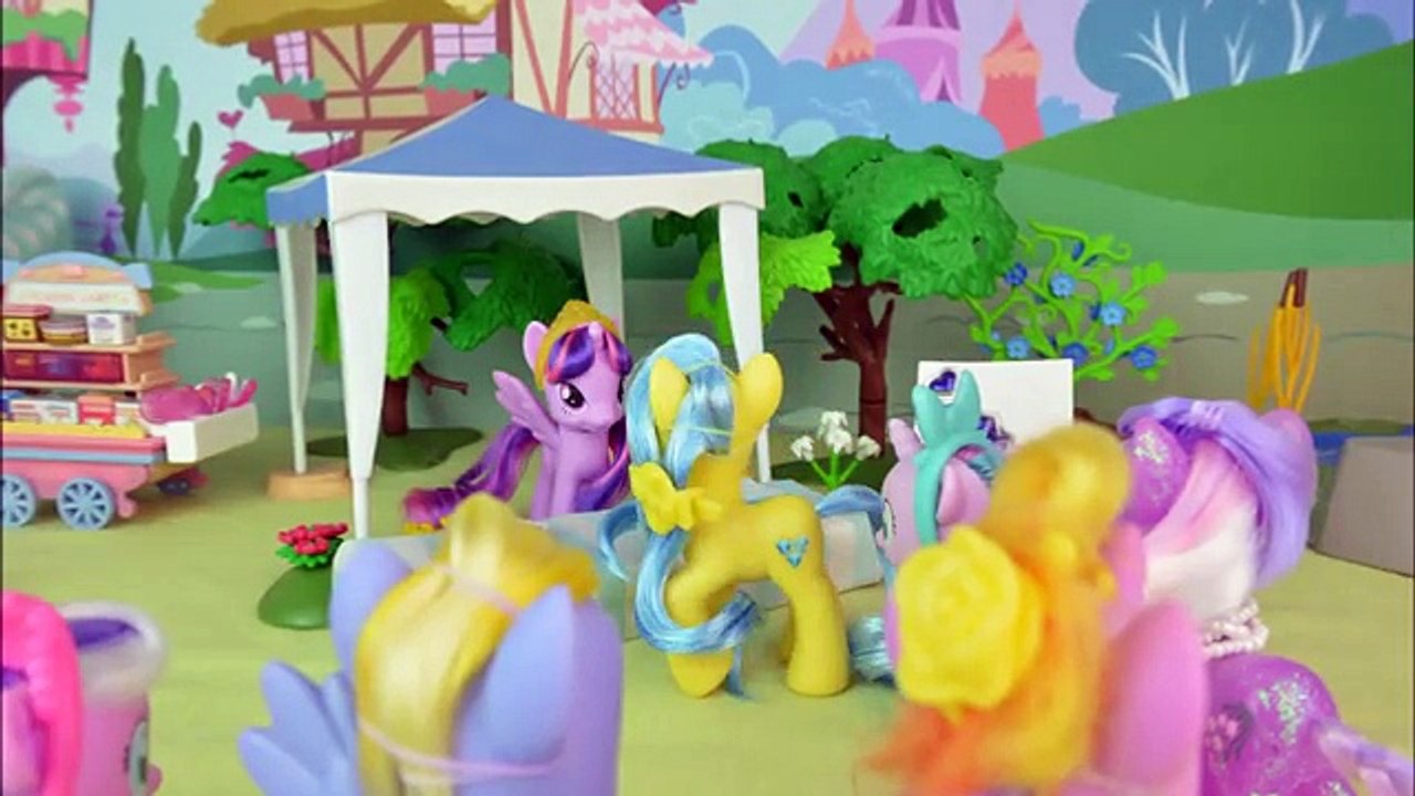My Little Pony Behind the Scenes! MLP Fever Set Tour and Photography ...