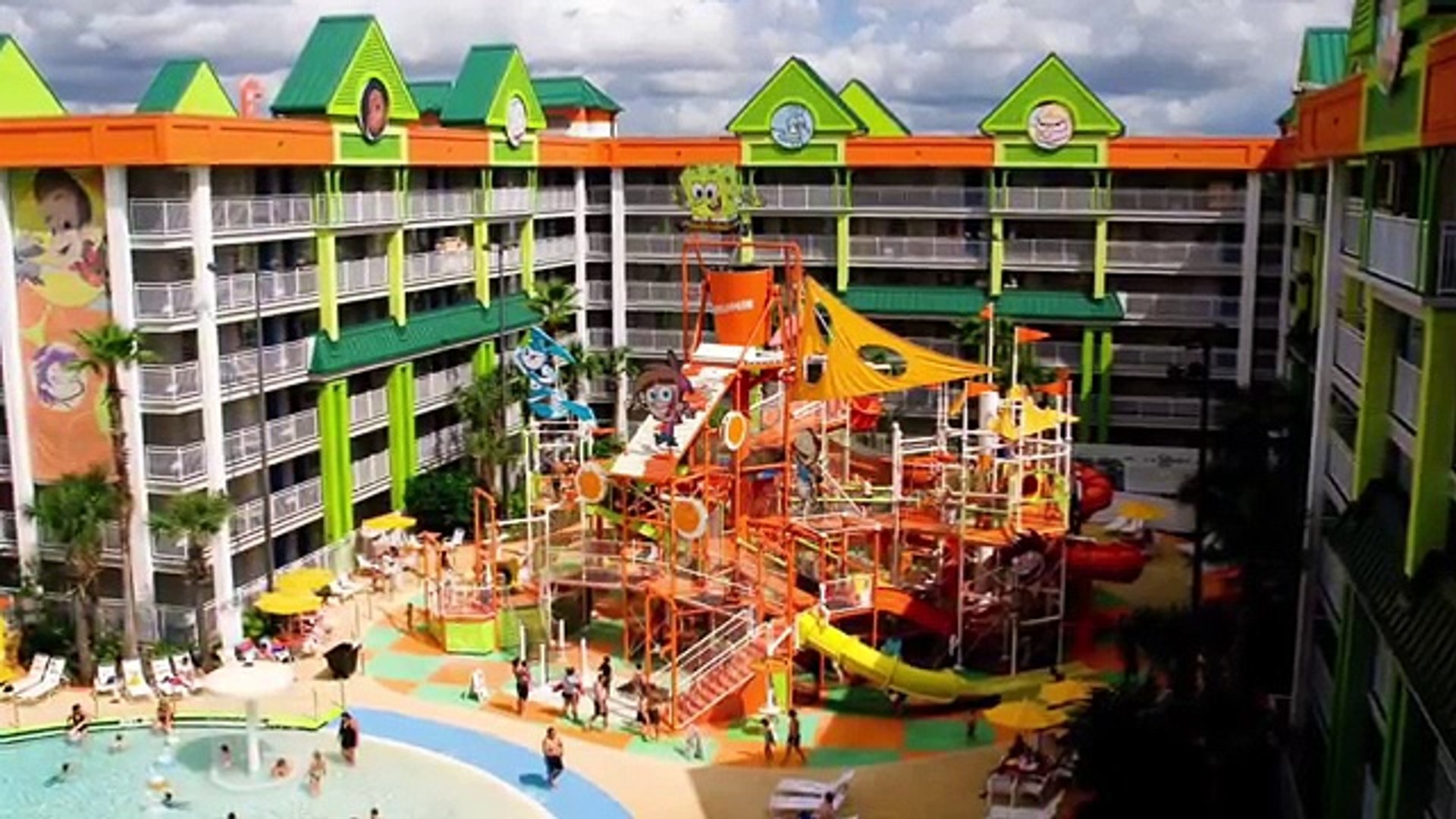 Nickelodeon Hotel Pool