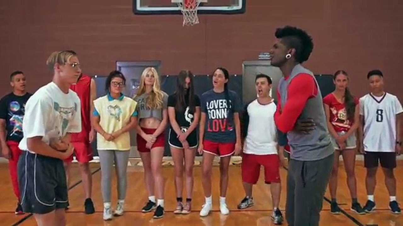 HIGH SCHOOL DANCE BATTLE - GEEKS VS JOCKS! // ScottDW - Out My Mind ...