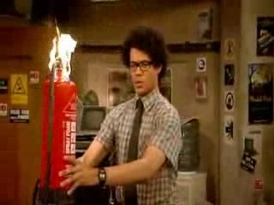 The IT Crowd - Maurice Moss - fire - Vidéo Dailymotion