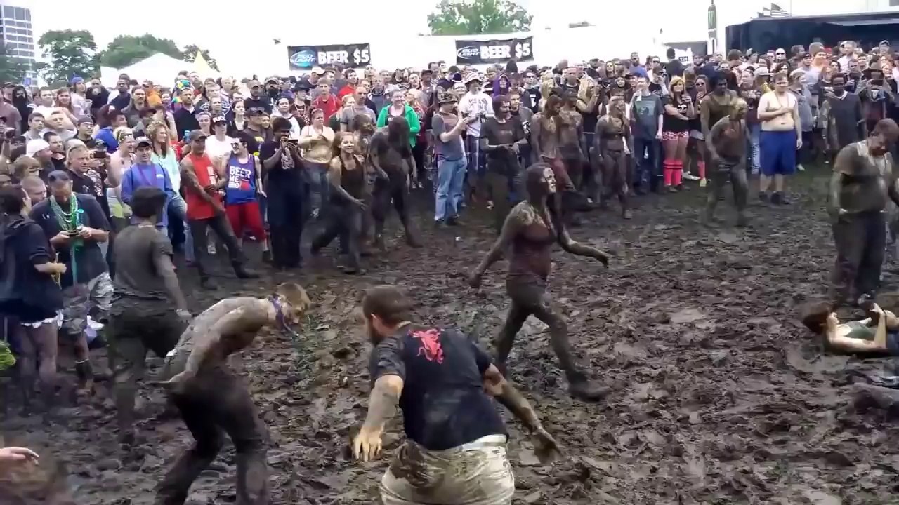 Girls Mud Wrestling - video Dailymotion