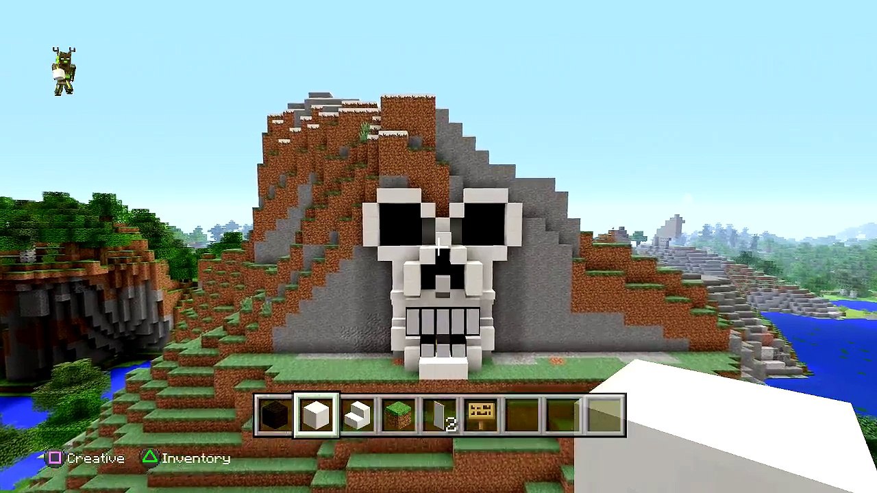 Minecraft Tutorial: How to Make a Skeleton House | Scary Halloween ...