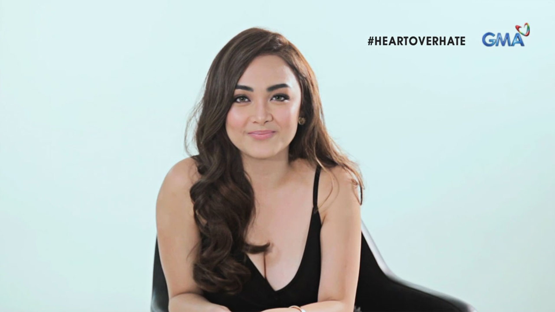 Meg Imperial Wallpaper