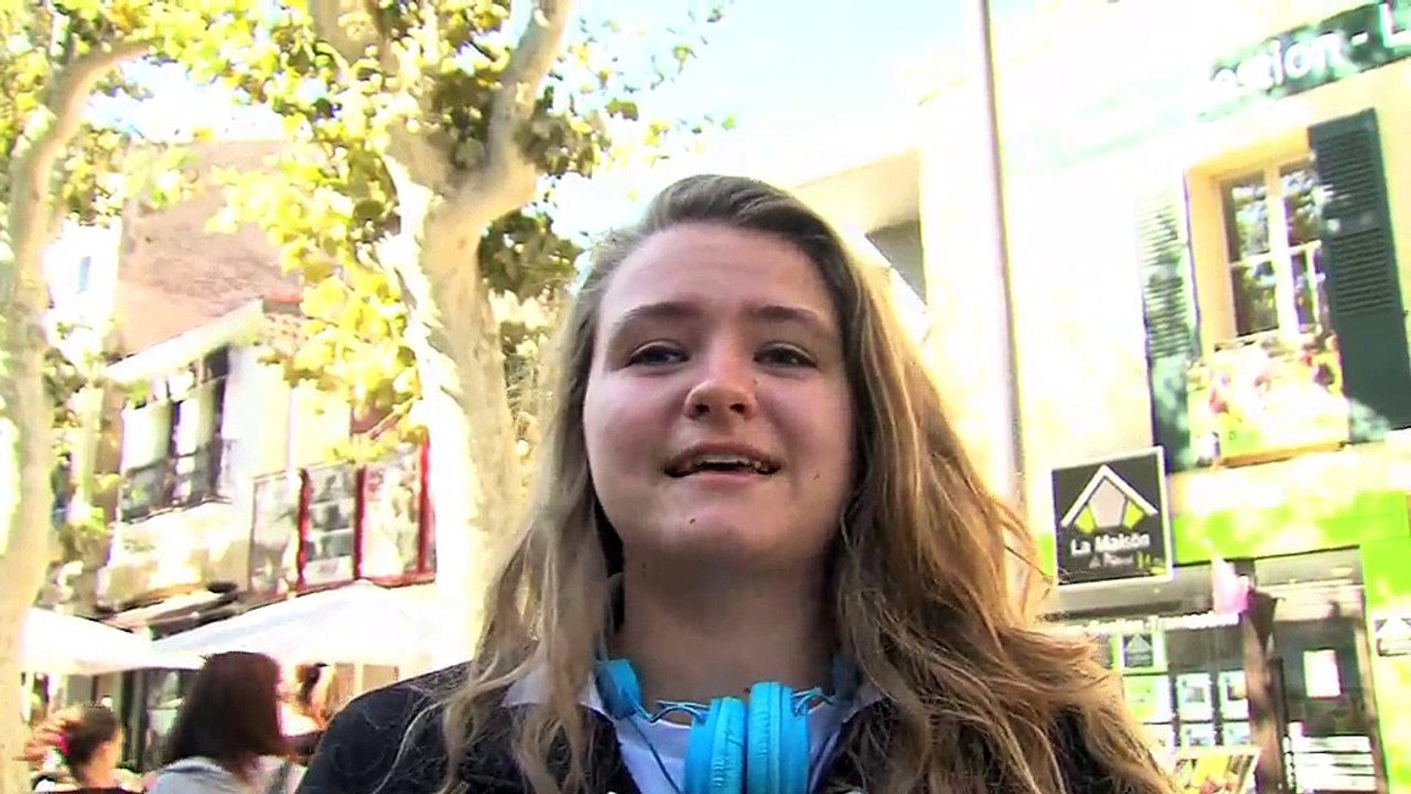 Les joueuses de l'IOPH sur le marché d'Istres - Vidéo Dailymotion