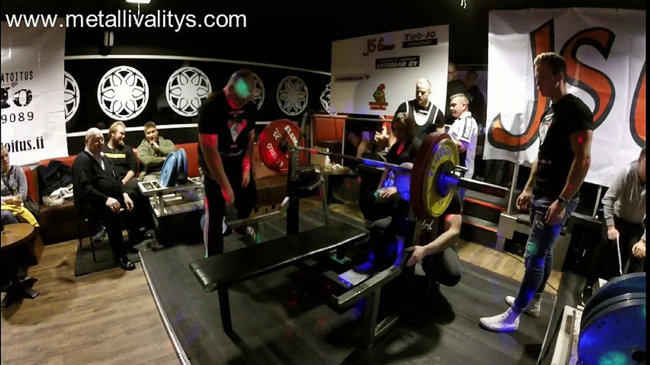 Tuomas Uotila penkkipunnerrus 160 kg. FPO raw bench & deadlift night ...