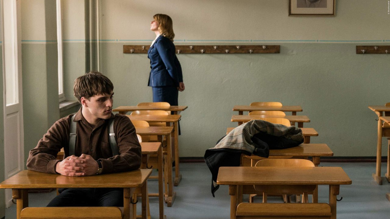 DAS SCHWEIGENDE KLASSENZIMMER Trailer German Deutsch (2017) HD - video ...