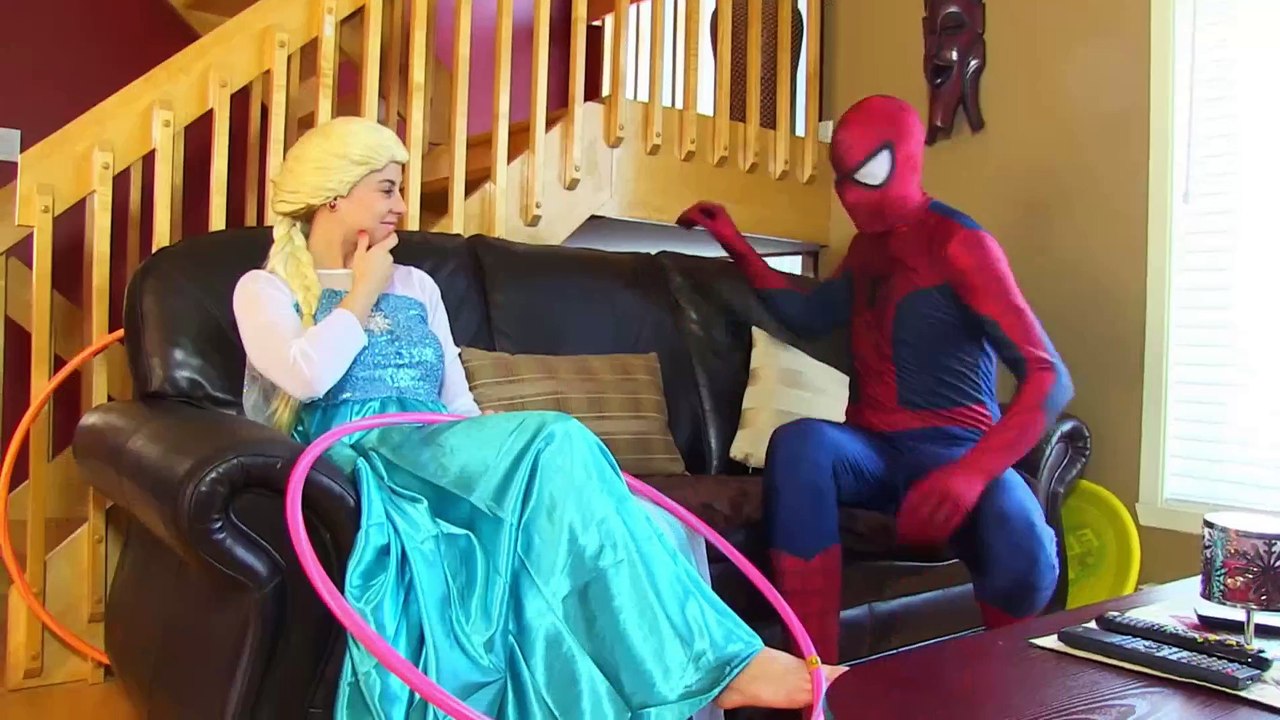 Is Spiderman Kissing Anna w_ Frozen Elsa & Anna_ Maleficent & Joker ...