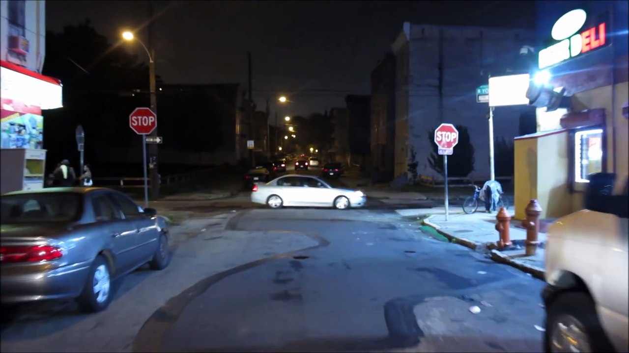 WEIRD SIGHT AT NIGHT IN PHILADELPHIA HOOD - video Dailymotion