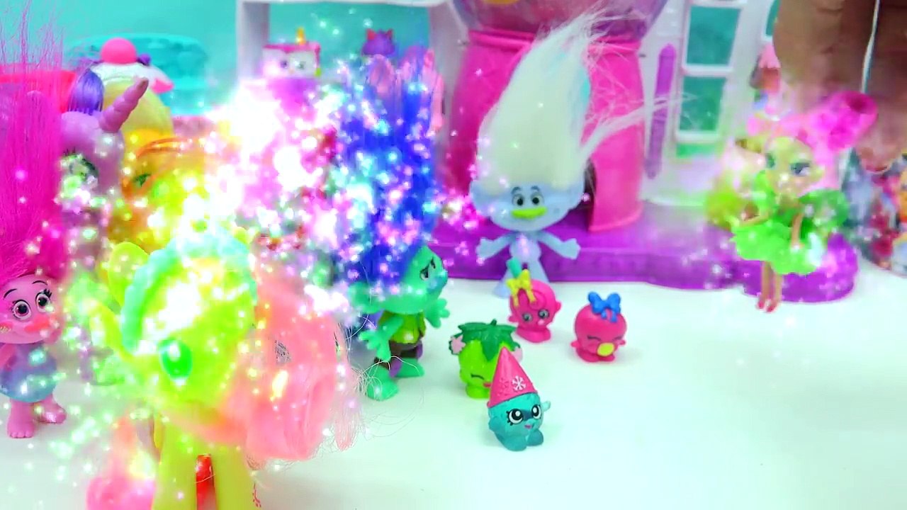 My Little Pony , Poppy and Branch Trolls, Shopkins Radz Round Candy ...
