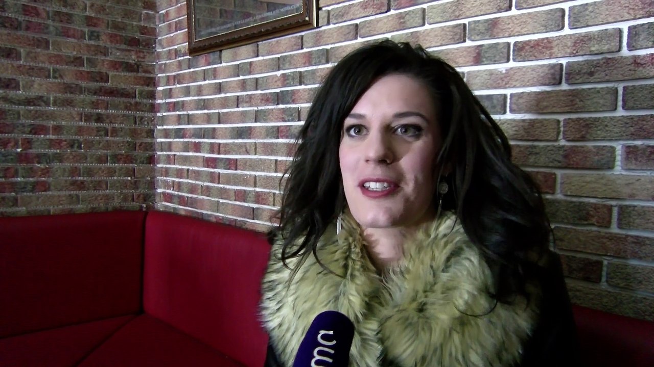 Maëly, la chanteuse - Vidéo Dailymotion