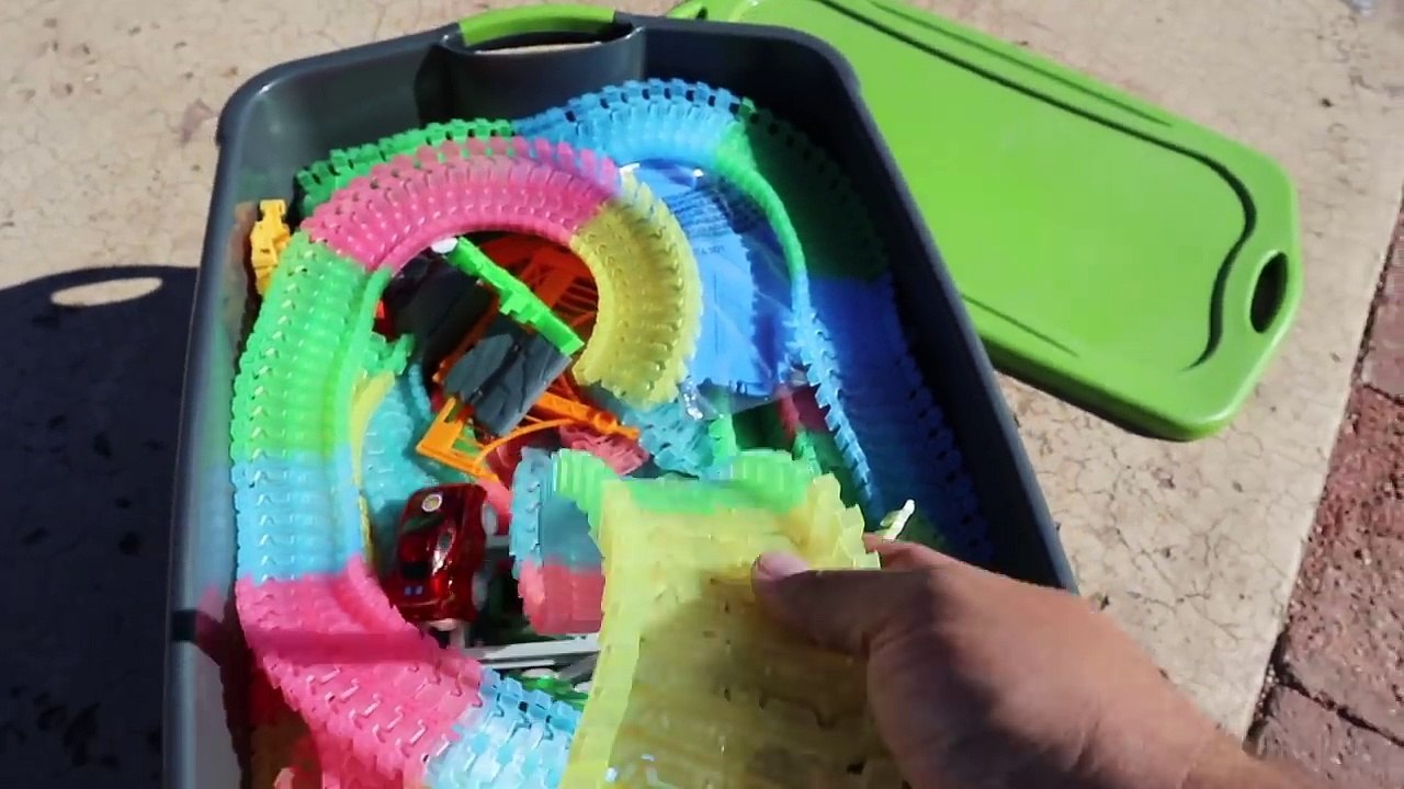 GIANT MAGIC TRACKS RC CAR SWIMMING POOL BRIDGE ADVENTURE! - video ...