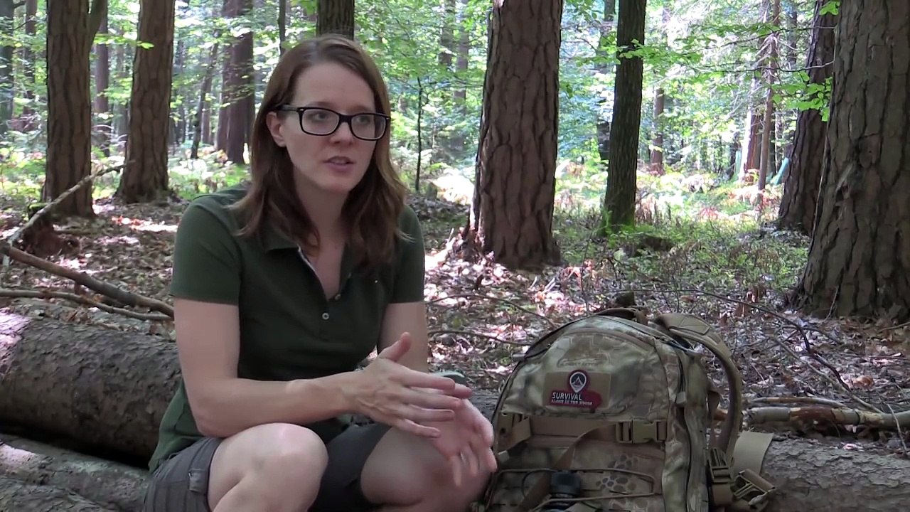 TACTICAL BUG OUT BAG - Suburban Areas (feat. SURVIVAL LILLY) - video ...