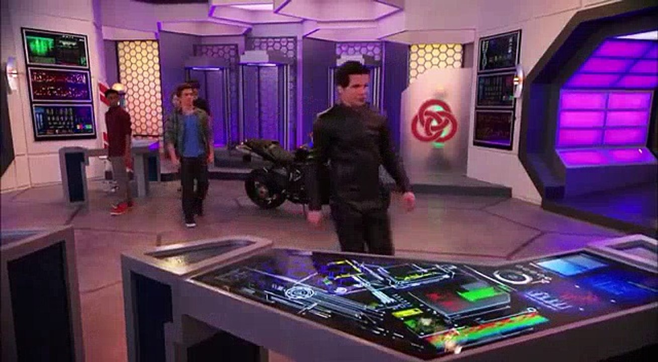 Lab Rats Bionic Island S03 E08 Principal From Another Planet ...